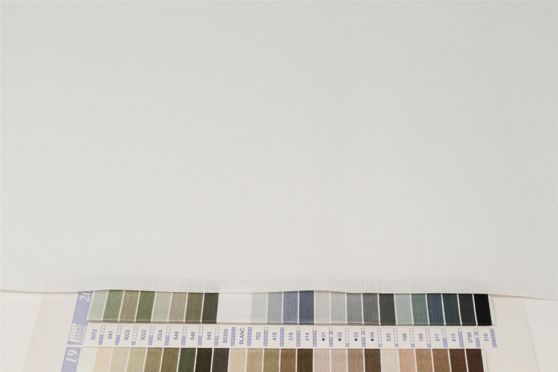 Zweigart White 22 Count Hardanger Cotton Evenweave (100) | Stitchtastic