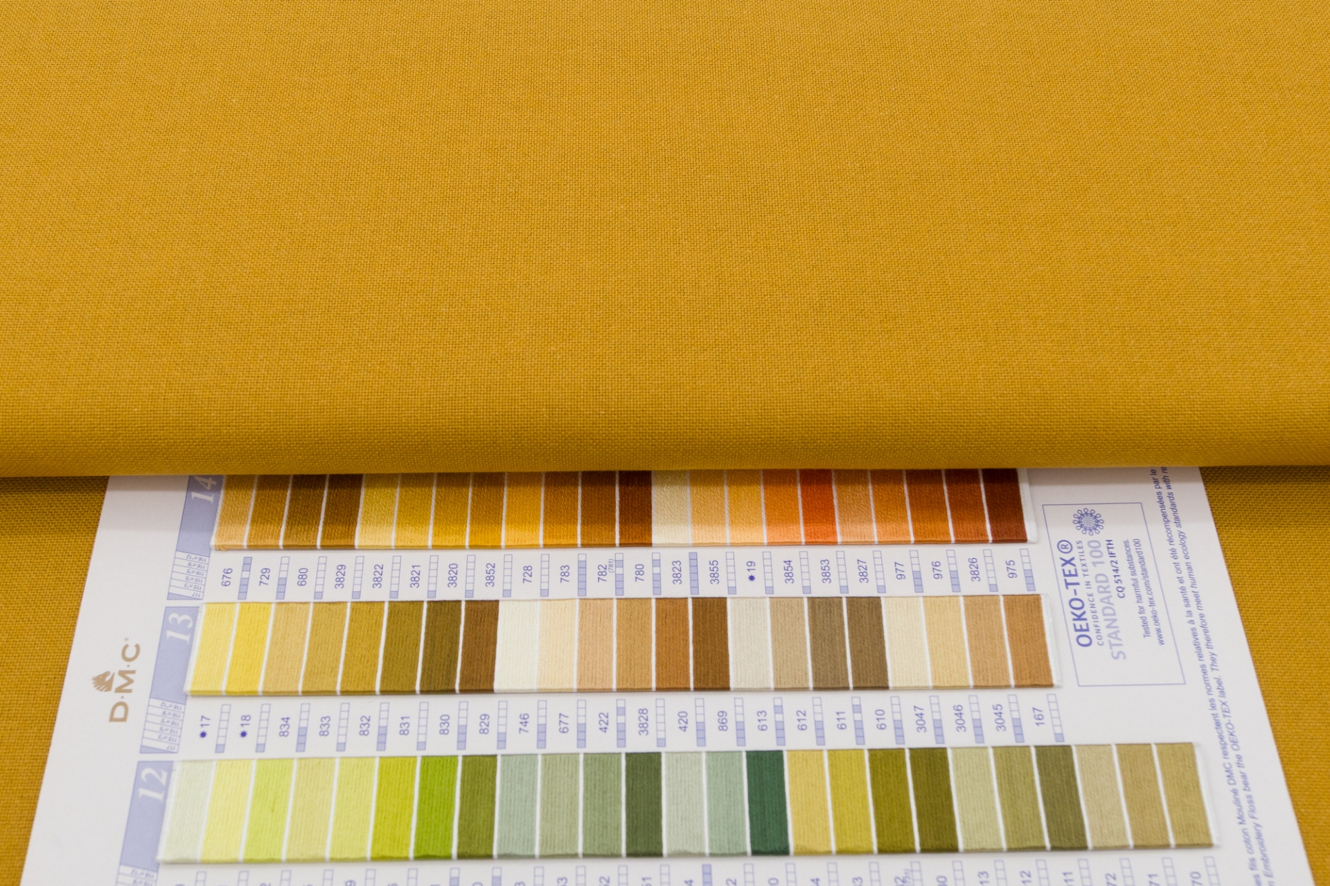 Zweigart Sahara (Mustard) 32 Count Murano Cotton Evenweave (4028 ...