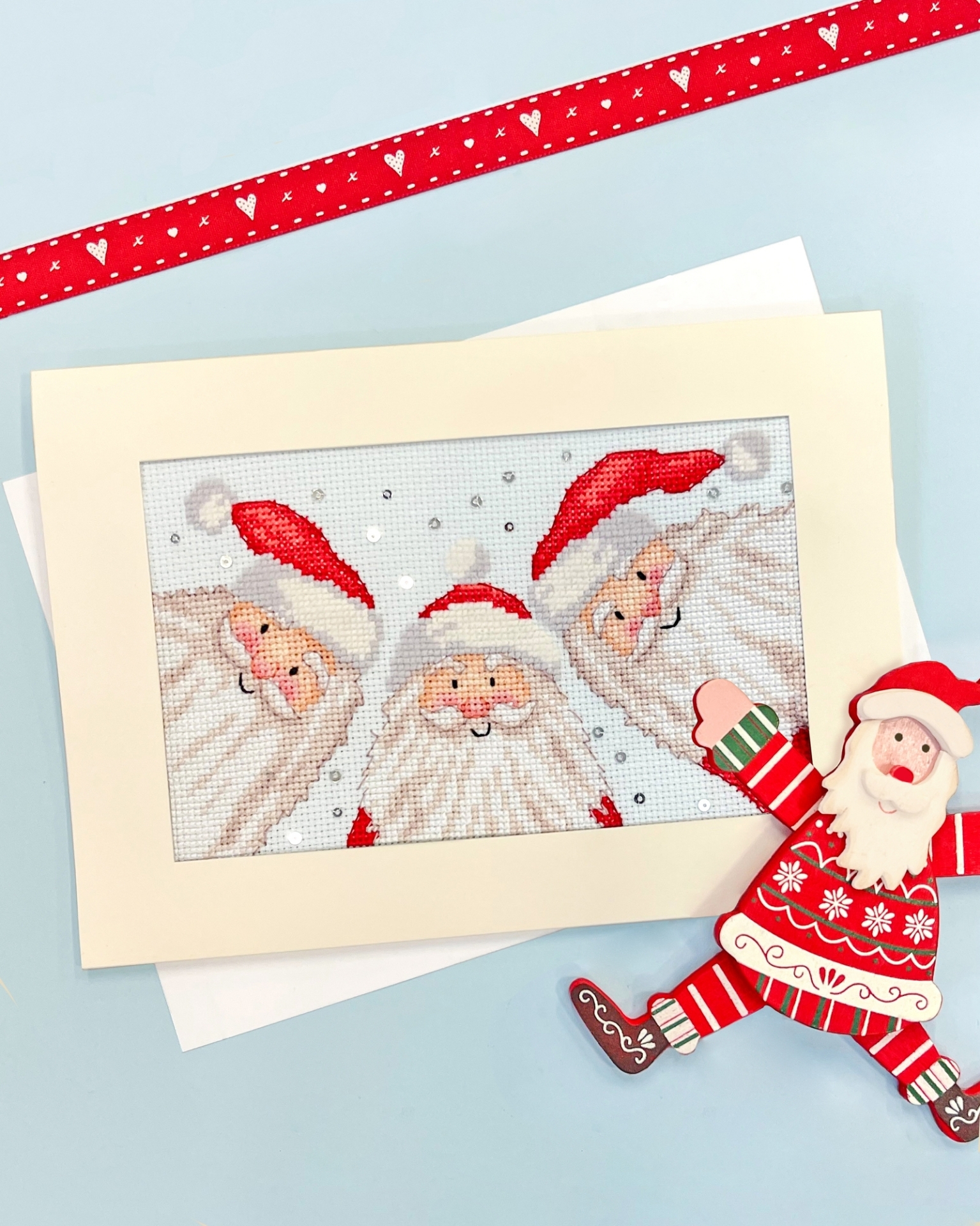 Santa Selfie - Christmas Card Cross Stitch Kit by Bothy Threads ...